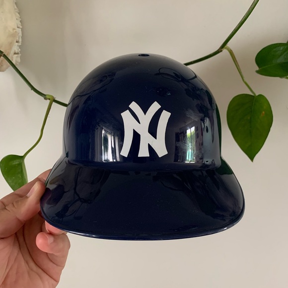 MLB | Accents | Vintage New York Yankees Helmet | Poshmark